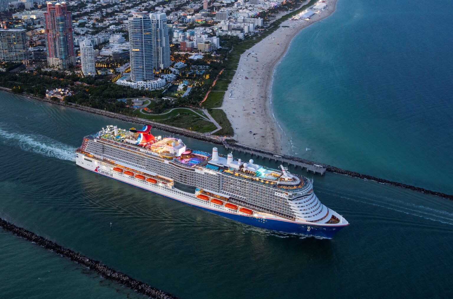 Carnival Ordered to Pay $344K to Guest in Slip-and-Fall Lawsuit